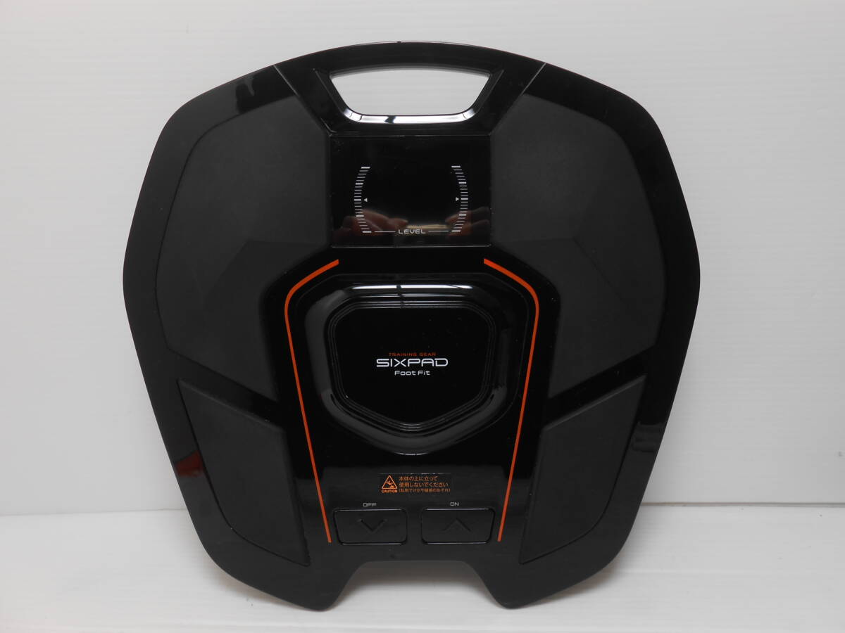 【やや傷や汚れあり】戸∞1 SIXPAD Foot Fit シックスパッド フットフィット SP-FF2310F MTG 動作OK 中古現状品 家庭用 健康器具 足 脚 筋肉 トレーニングの ...