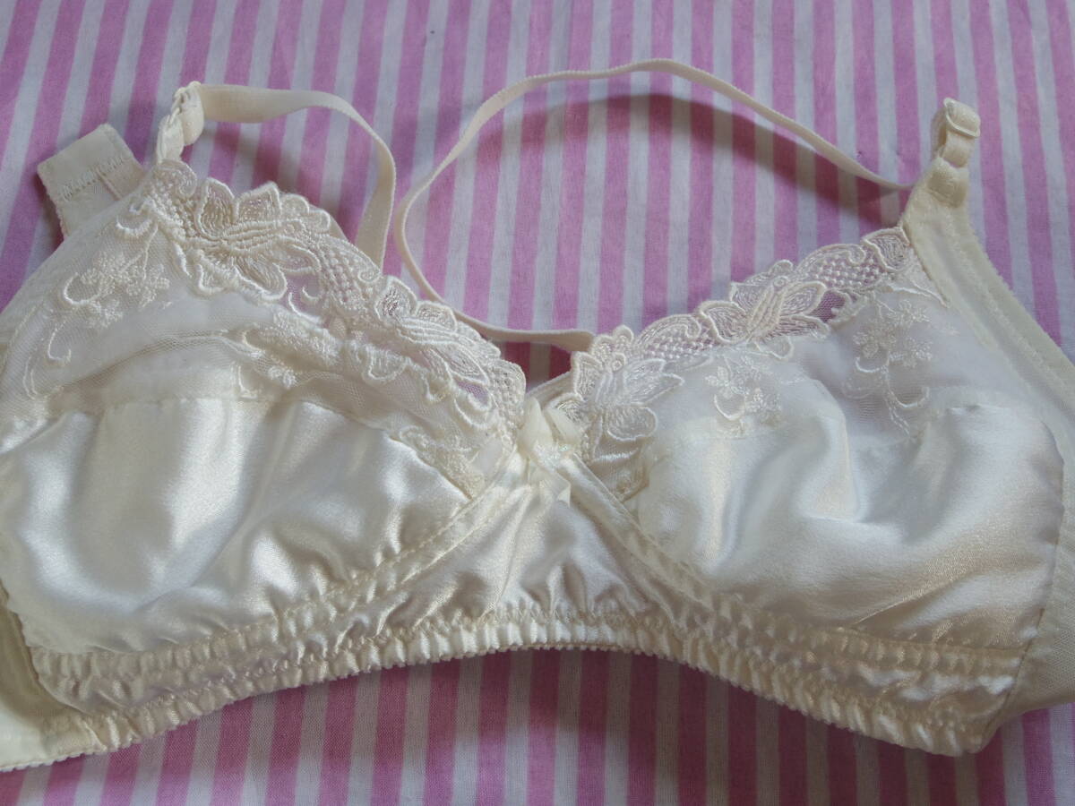 【未使用】1109★サイズA85★ジュニア コットン ブラ スポブラ 匿名発送 の落札情報詳細 - Yahoo!オークション落札価格検索 オークフリー