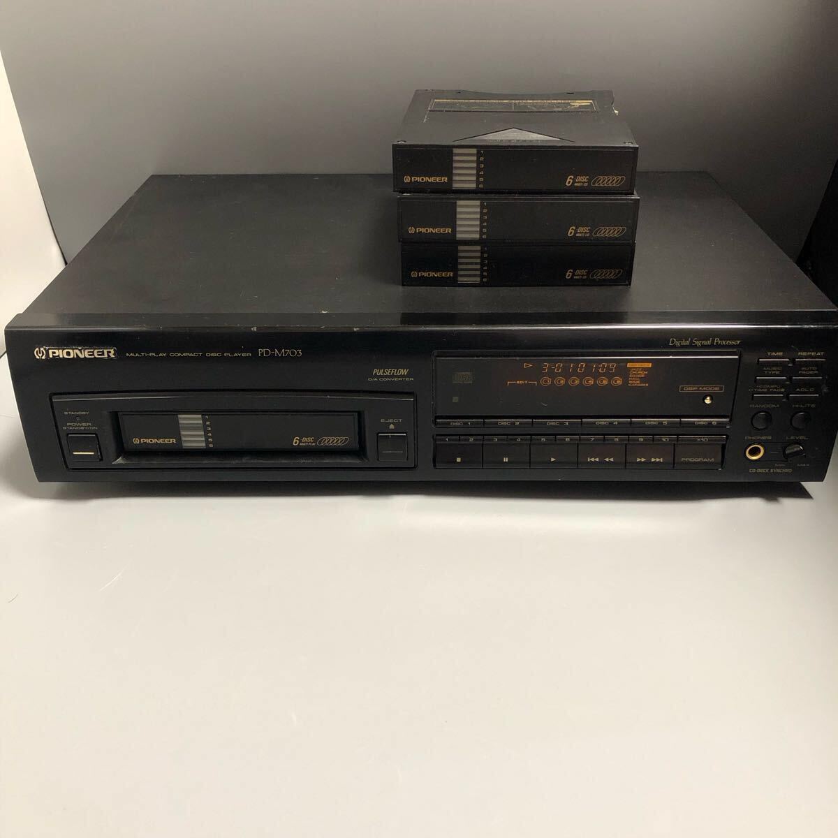 【傷や汚れあり】Pioneer PD-M703 6連奏 CDプレーヤー マガジン4個付き パイオニア CDチェンジャーの落札情報詳細 ...