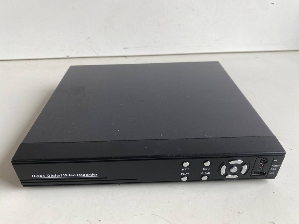 【やや傷や汚れあり】③t376 デジタルビデオレコーダー レコーダー H-264 Digital Video Recorder KR-5004A セキュリティ 本体のみ カメラ/アダプター欠品 ...