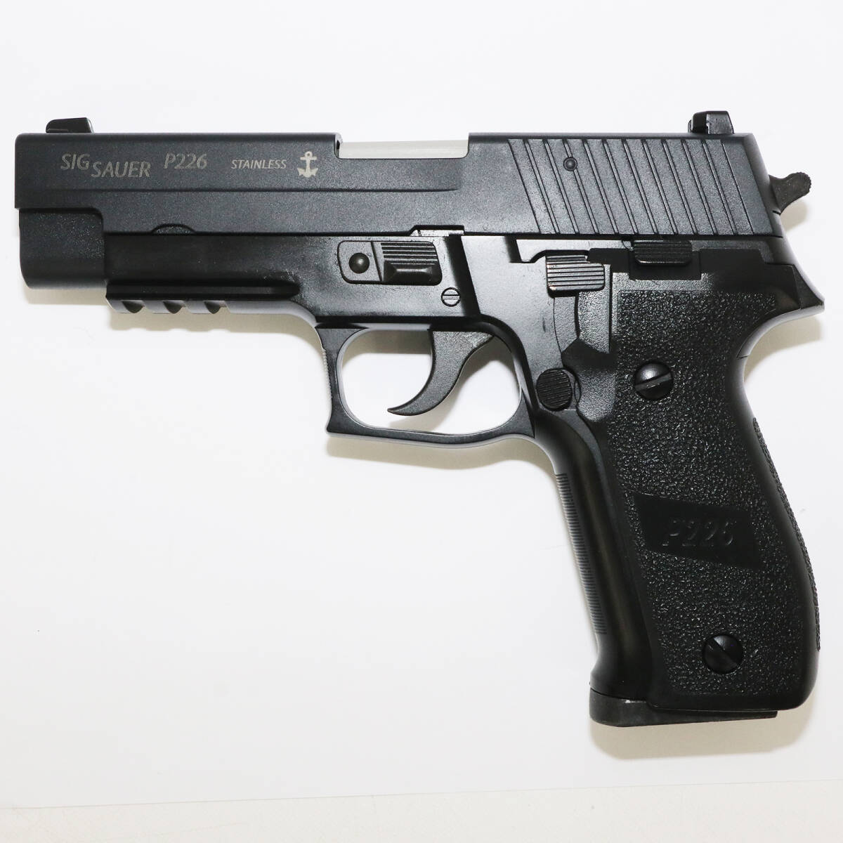 【目立った傷や汚れなし】東京マルイ SIG SAUER P226 RAIL ガスガン #S-24176の落札情報詳細 - Yahoo!オークション落札価格検索 オークフリー