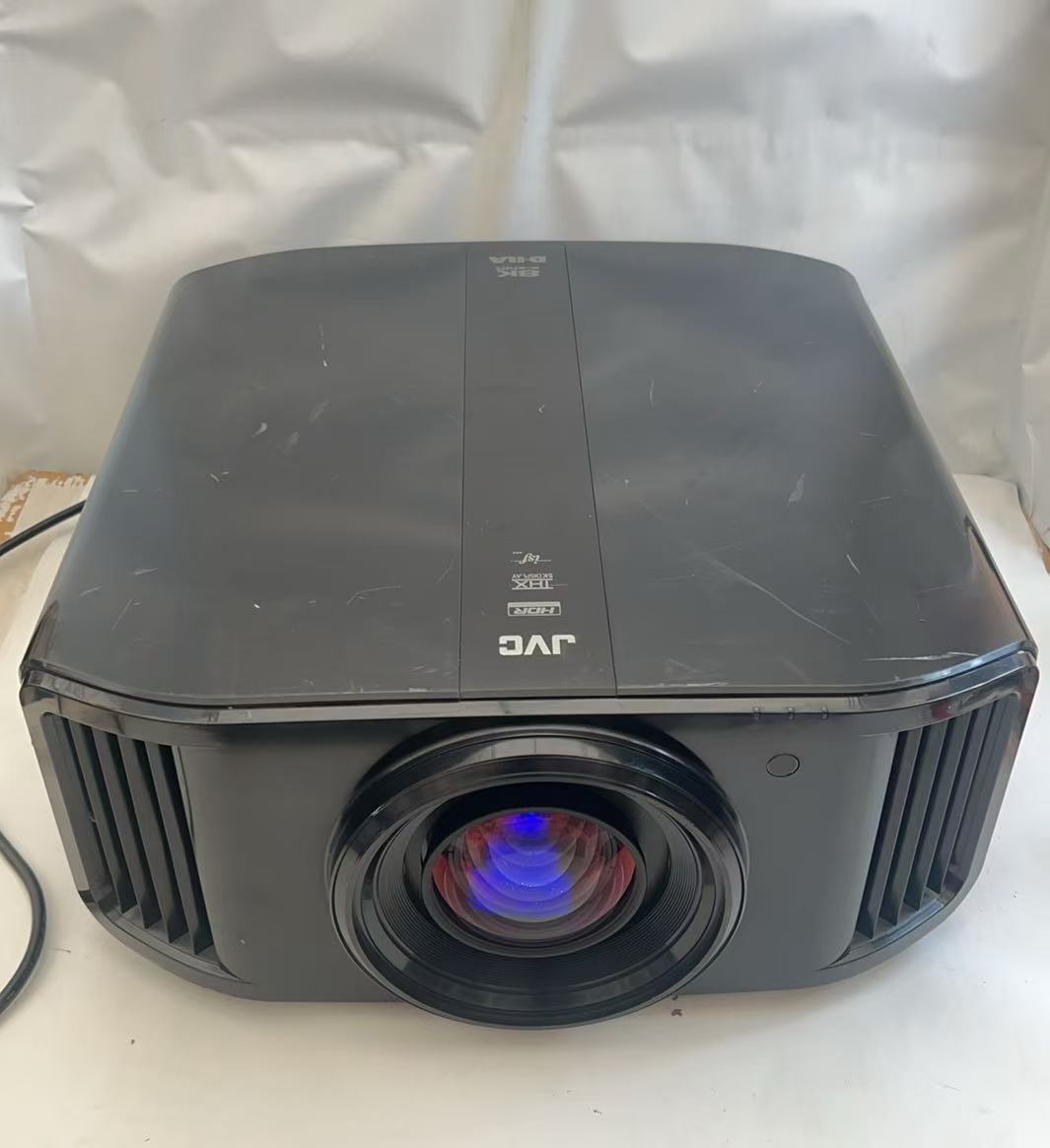 【t00371】NEC NP510 プロジェクター 天吊り金具付き ランプ残量92％ ランプ使用時間00355[H] 中古品 格安スタートの ...