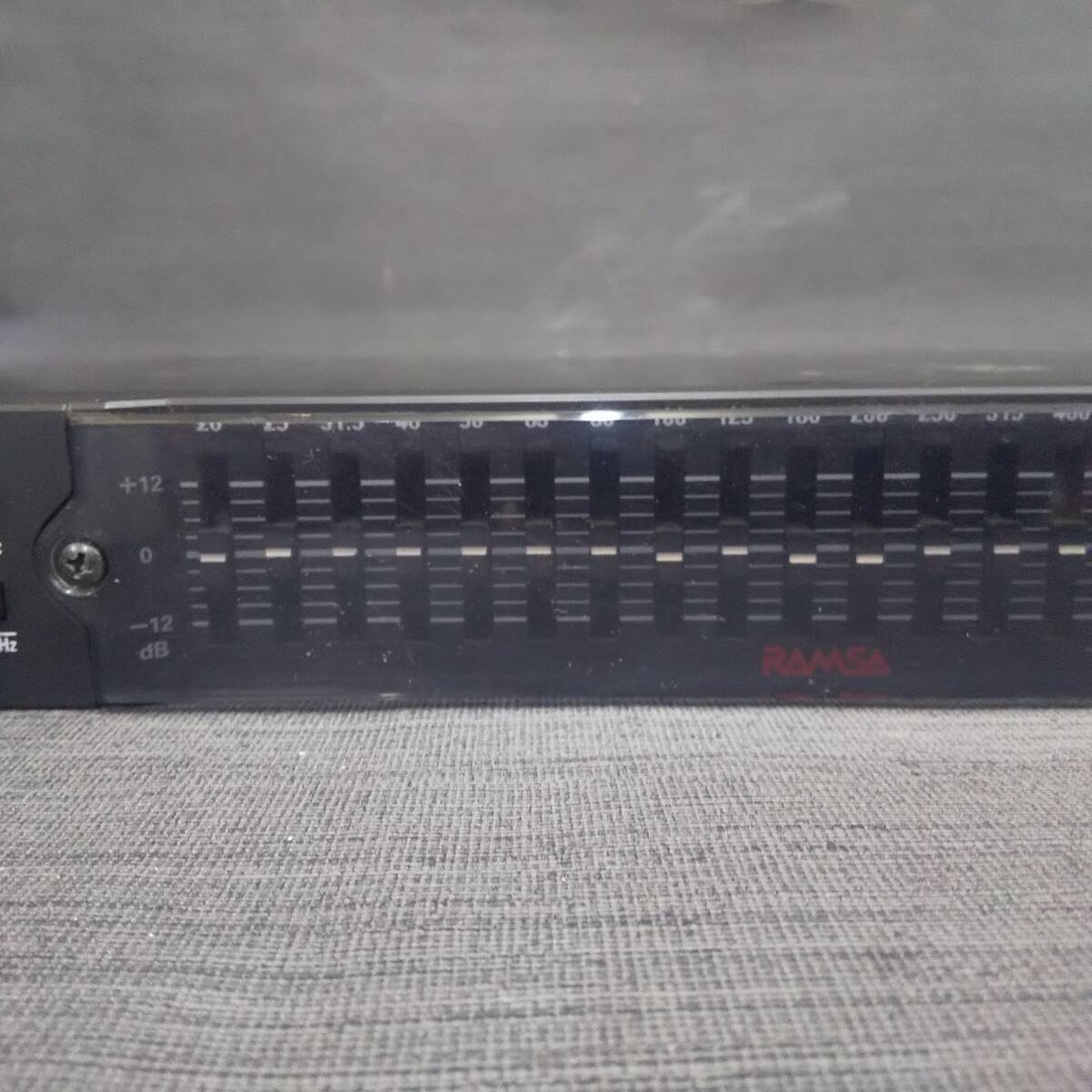 【傷や汚れあり】 Panasonic パナソニック RAMZA WZ-AE32 31ポイント1ch グラフィックイコライザー 通電確認のみ ...