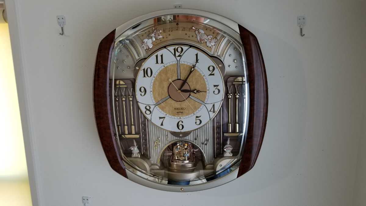 希少品 SEIKO セイコー RE564B 掛時計 電波時計 からくり時計 スワロフスキークリスタル の落札情報詳細 - Yahoo ...