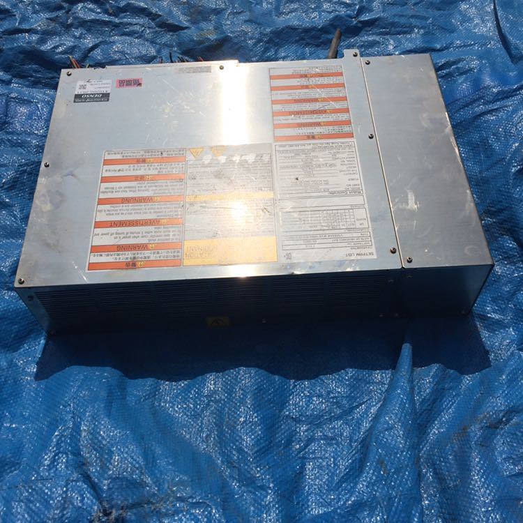 DENSO ロボット Controller RC8-VSA4-NNNP-NI-NNN の落札情報詳細| ヤフオク落札価格情報 オークフリー