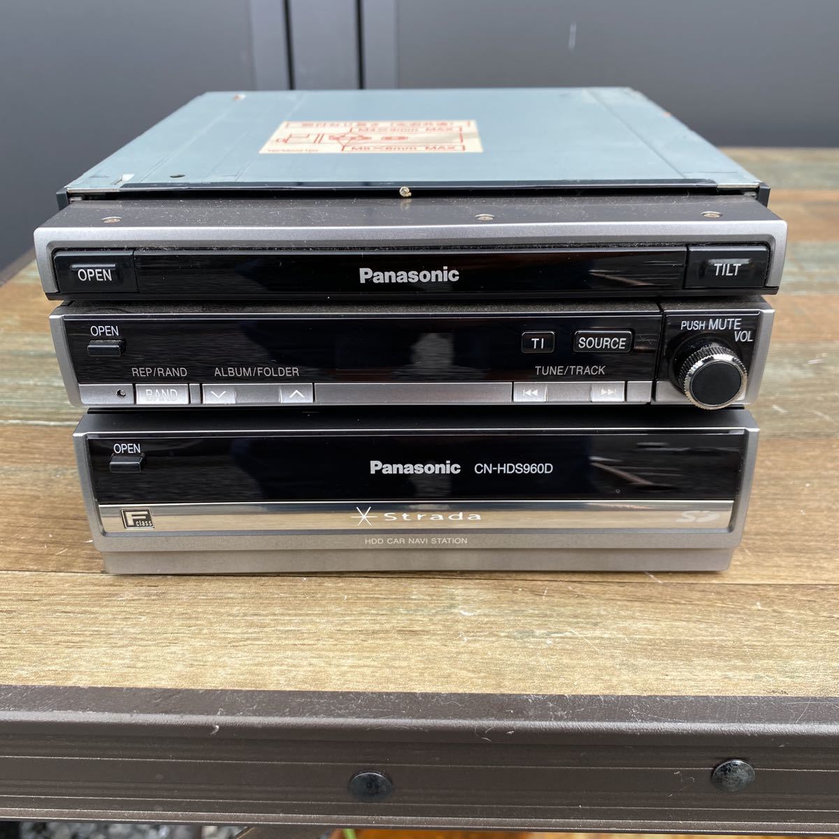 【傷や汚れあり】Panasonic Strada CN-HDS960D 動作未確認 ジャンクの落札情報詳細 - ヤフオク落札価格検索 オークフリー