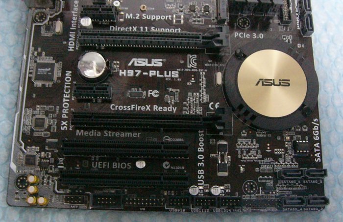 【やや傷や汚れあり】dd12 ASUS H97-PLUS LGA1150 / Intel H97 chipsetの落札情報詳細 - ヤフオク ...
