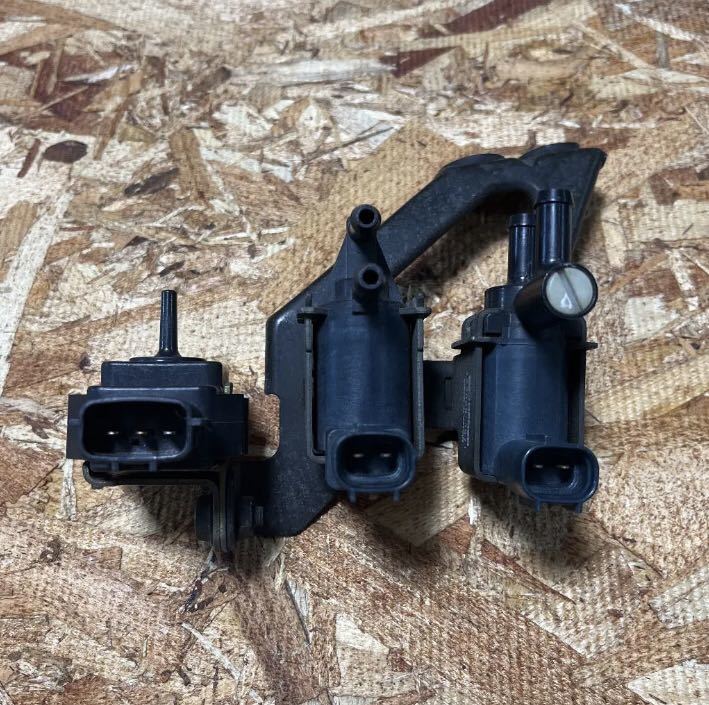 【やや傷や汚れあり】ジムニー ja22 オートマ バキュームセンサー AT VSV エアコンVSV センサー バルブ 作動問題なし 3個セットの落札情報詳細 - Yahoo!オークション落札 ...