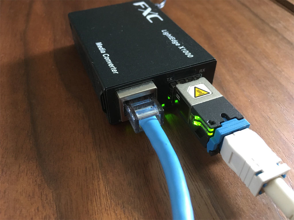 【目立った傷や汚れなし】小型ONU使用可能、SFPメディアコンバーター FXC LEX1851-1F 1000BASE-T 光回線 ...