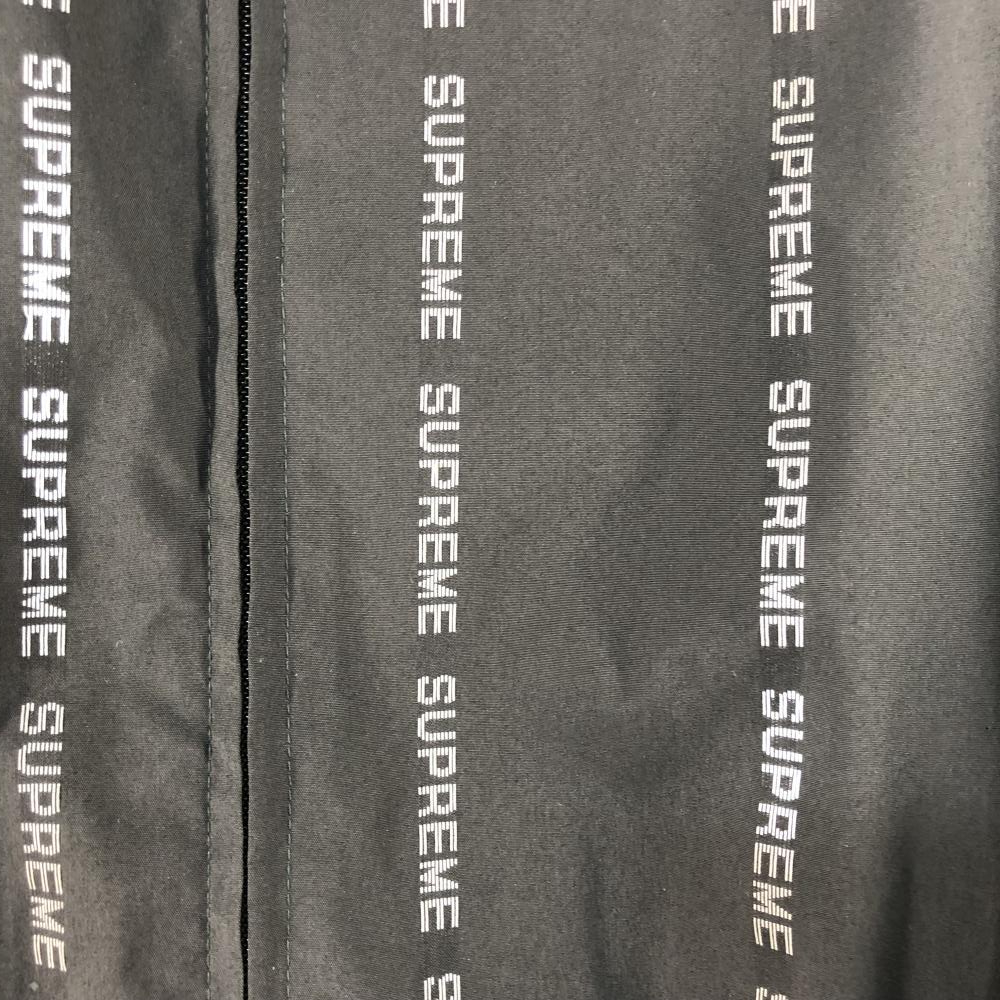 【やや傷や汚れあり】【中古】Supreme 18AW Reflective Text Track Jacket M ブラック ナイロンブルゾン ...