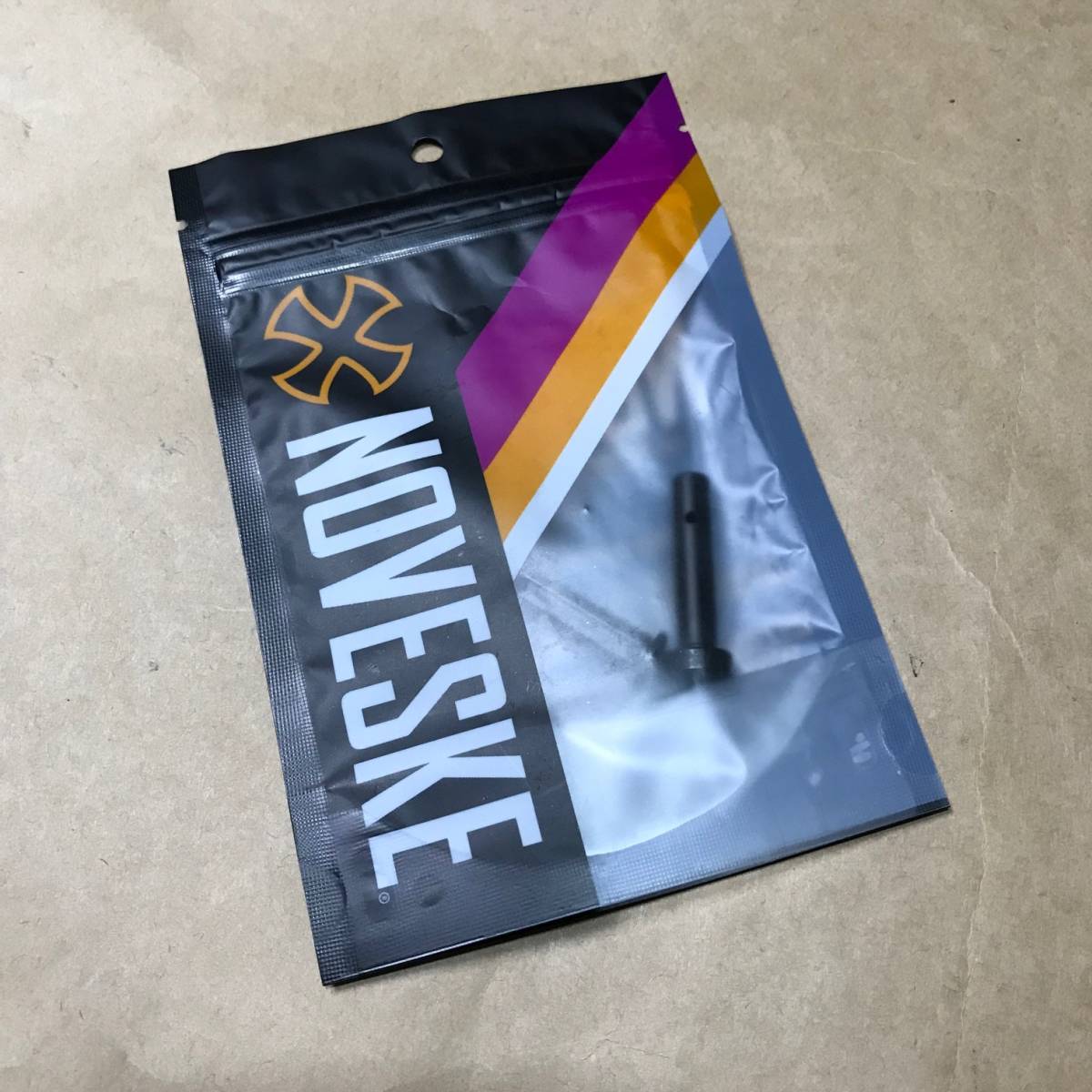 【未使用】実物 NOVESKE AR15 M4 テイクダウン,ピポッドピン セット 刻印入り AR-15 ノベスケ ノベスキー N4 DEVGRU PTW トレポン GBBの落札情報詳細 ...