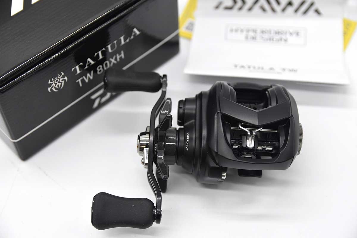 【未使用に近い】 極美品 ダイワ DAIWA TATULA 80 HL タトゥーラの落札情報詳細 - ヤフオク落札価格検索 オークフリー