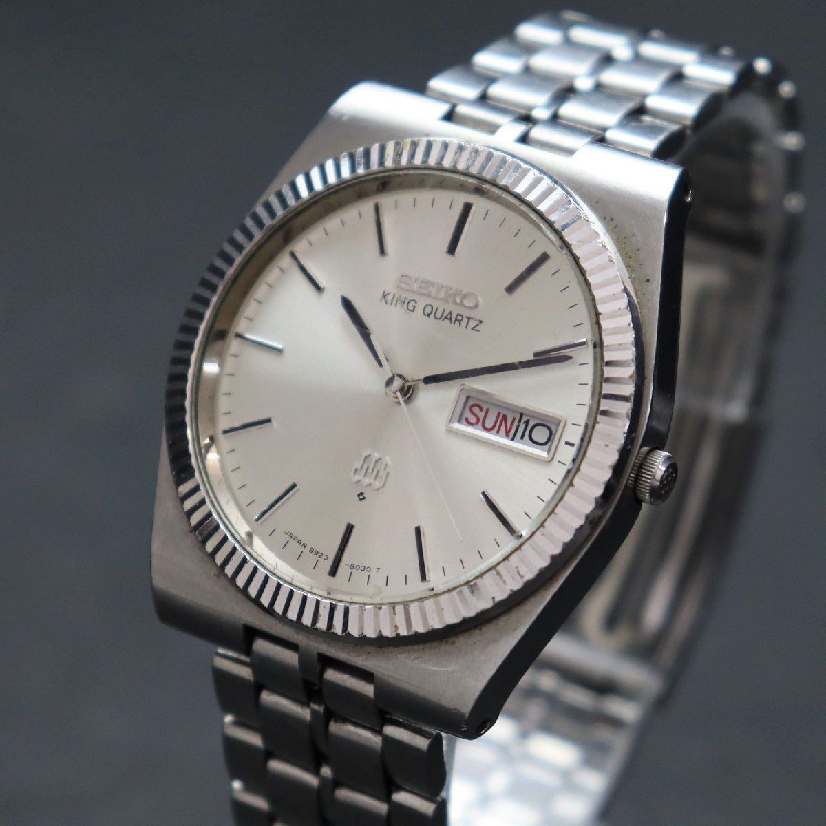 【やや傷や汚れあり】SEIKO KING QUARTZ セイコー キングクォーツ 9923-8030 ツインクォーツ ギザベゼル シルバー ...