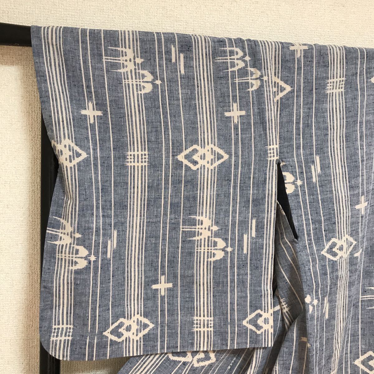 【目立った傷や汚れなし】着物 総柄 小紋 綿 単衣 夏 ブルー系 バチ衿 着丈150cm 裄丈64.5cm 0428-16wの落札情報詳細 - Yahoo!オークション落札価格検索 オークフリー