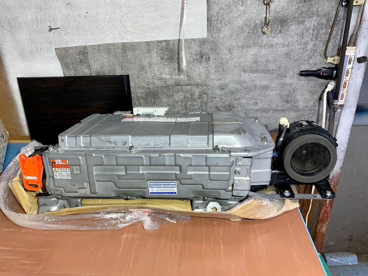 【傷や汚れあり】トヨタ純正 アクア ハイブリッドバッテリー NHP10 G9280-52031 G9230-52010 55,000kmの落札 ...