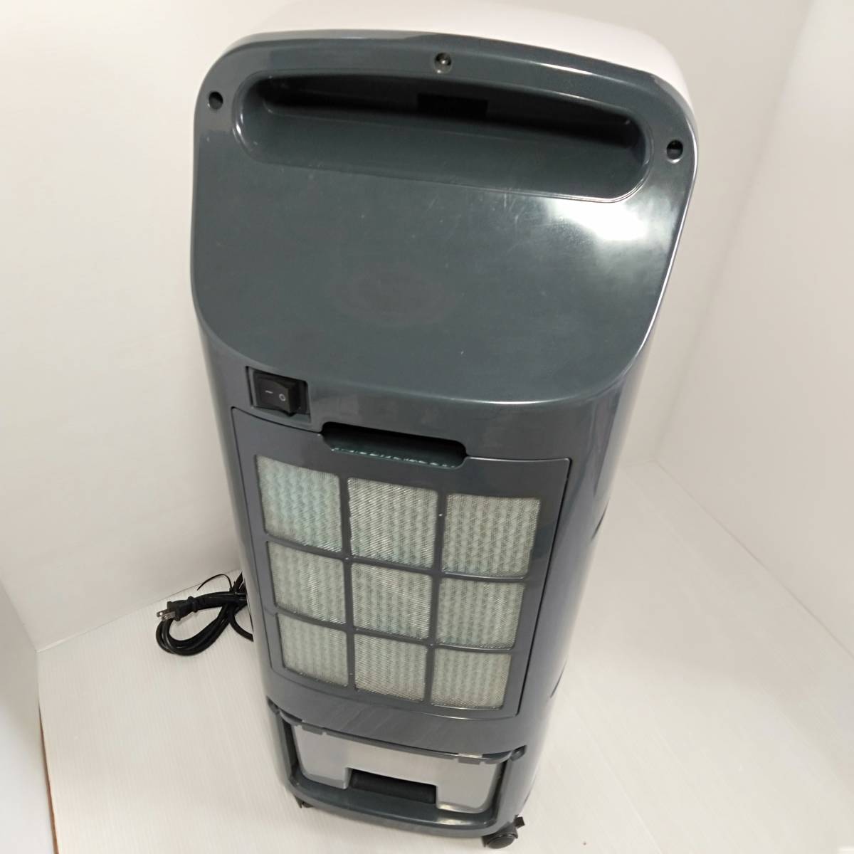 【やや傷や汚れあり】温冷風扇 スリーアップ HC-T1802 2018年製の落札情報詳細 - Yahoo!オークション落札価格検索 オークフリー