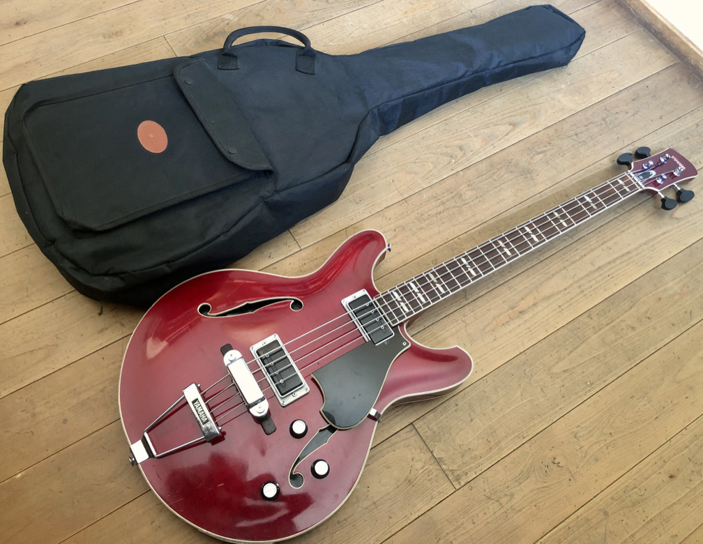 【やや傷や汚れあり】鳴良銘機 YAMAHA SA-70 Cherry red 初期型 フルアコースティックベース 1960年代/トラ杢メイプル材ボディ Low Noise P.U搭載/ギグ ...