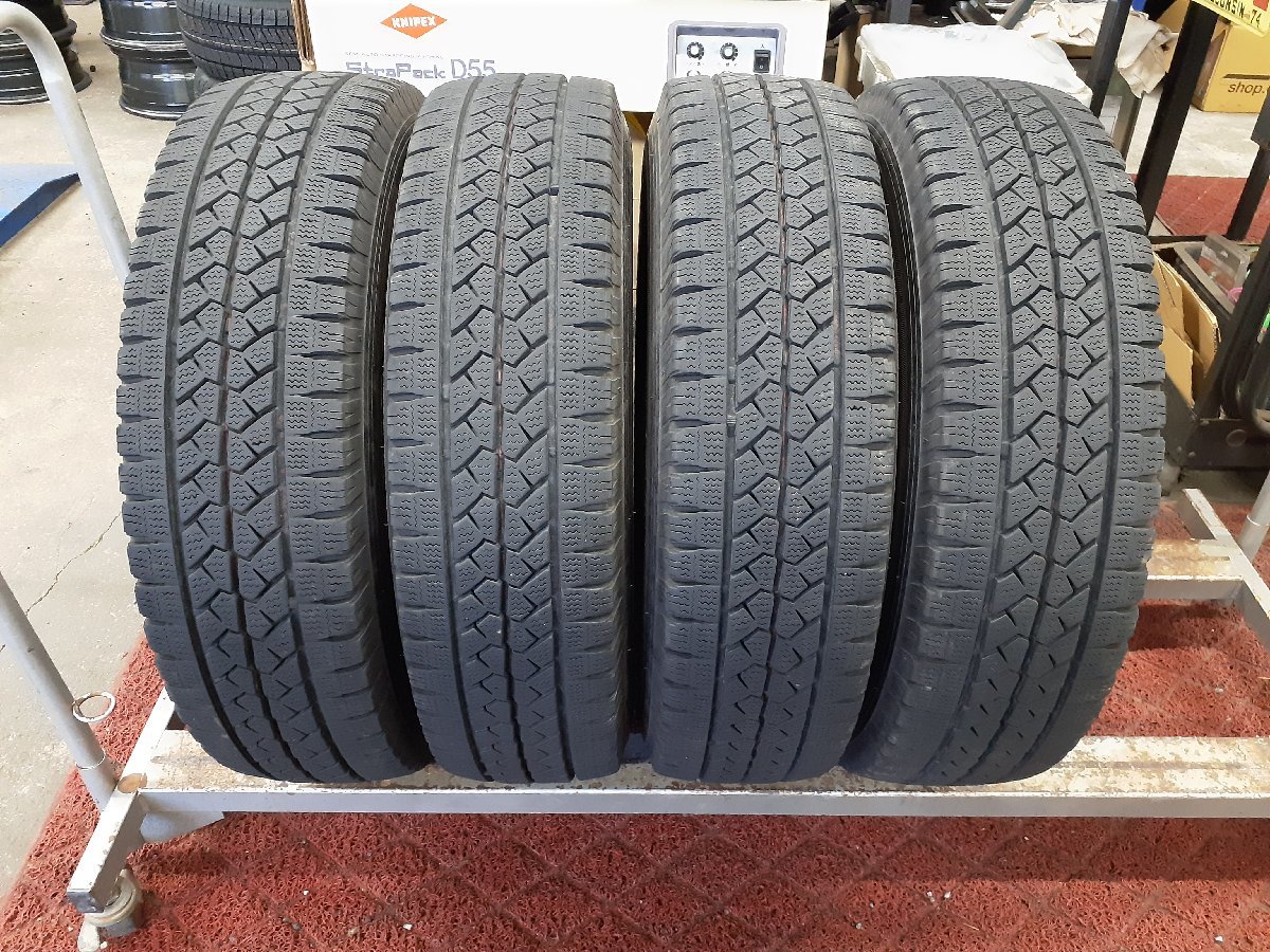 【目立った傷や汚れなし】パF2708 195/80R15 107/105L LT 4本価格 BRIDGESTONE BLIZZAK VL1 送料無料 冬 ’19年 7～8分山 ハイエース ...