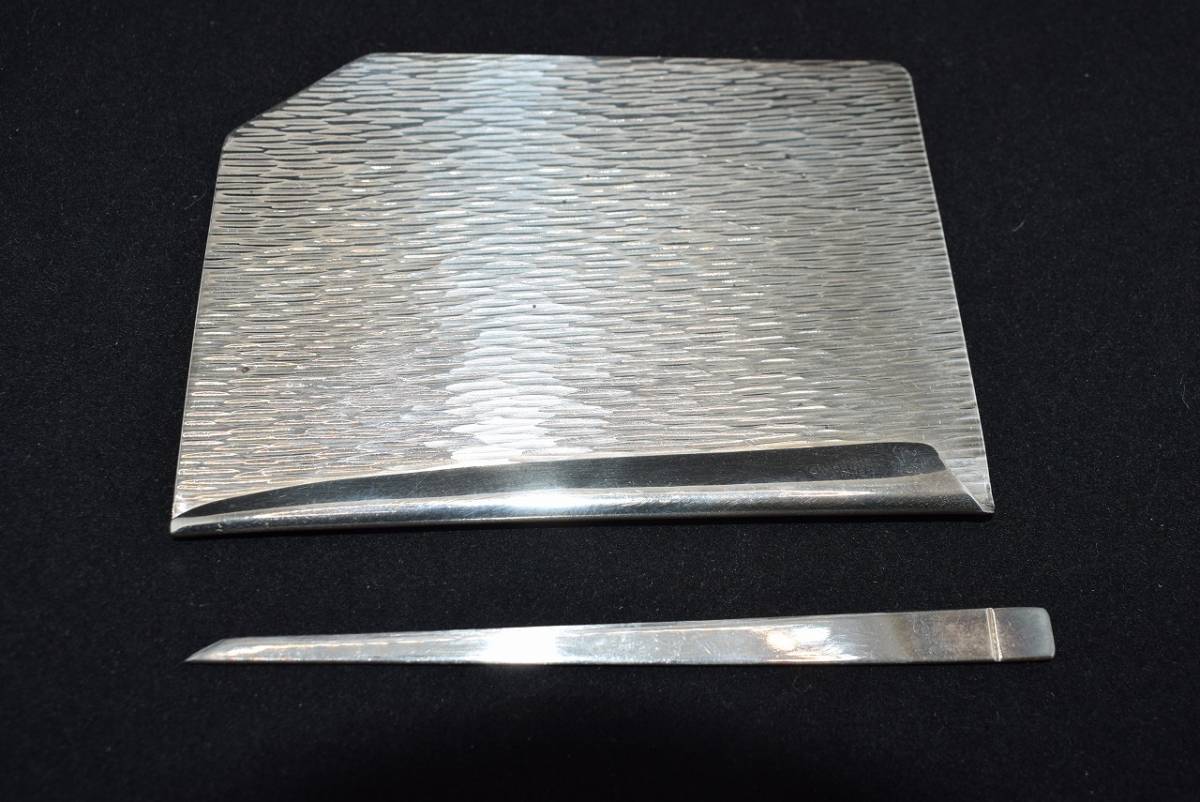 【傷や汚れあり】静寿居 蔵苑 作 銀製 楊枝付 鎚目 銘々皿 88gの落札情報詳細 - Yahoo!オークション落札価格検索 オークフリー