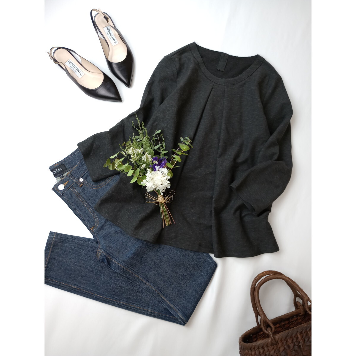 【目立った傷や汚れなし】レキップ LEQUIPE イナバヨシエ「おしゃれ心がキュンとする。」フロント タック入り ブラウス プルオーバー 日本 ...