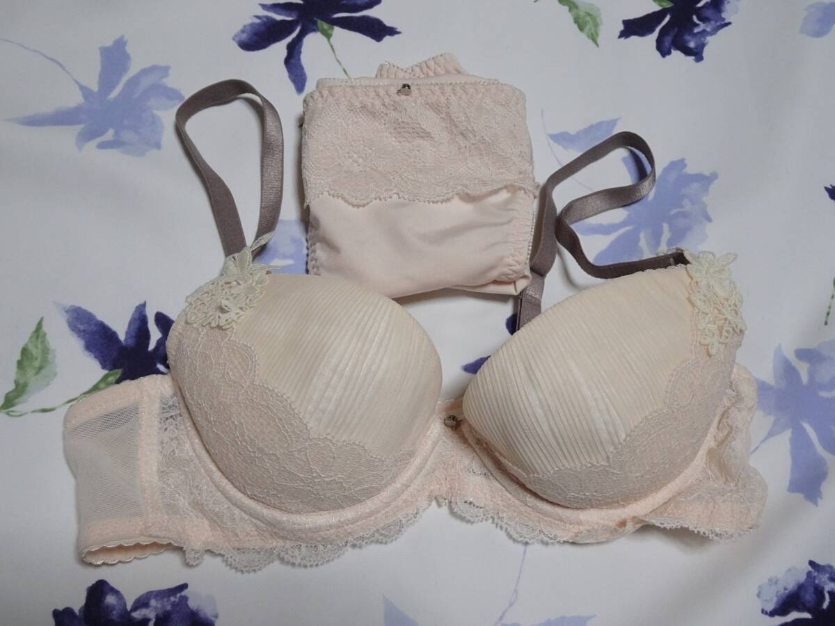 【未使用】ブラ＆ショーツセット サーモンピンク B70／M ダブルベーシック W'BASIC AMPHI アンフィ ワコールの落札情報詳細 - ヤフオク落札価格検索 オークフリー