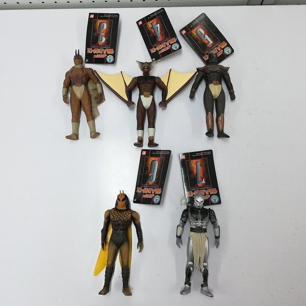 【全体的に状態が悪い】mK202a [まとめ] バンダイ 仮面ライダー クウガ 怪人シリーズ ソフビ ズー・バヅー・バ ゴ・ガドル・バ 他 ...