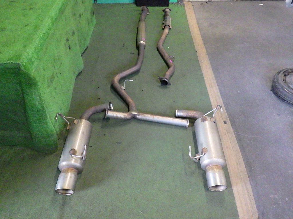 【やや傷や汚れあり】レガシィ ワゴン[BR9 A型]フジツボ社外マフラー エキゾーストの落札情報詳細 - Yahoo!オークション落札価格検索 ...