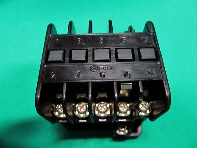 【目立った傷や汚れなし】電磁開閉器 SRC 3631-5-1 AC200Vの落札情報詳細 - Yahoo!オークション落札価格検索 オークフリー