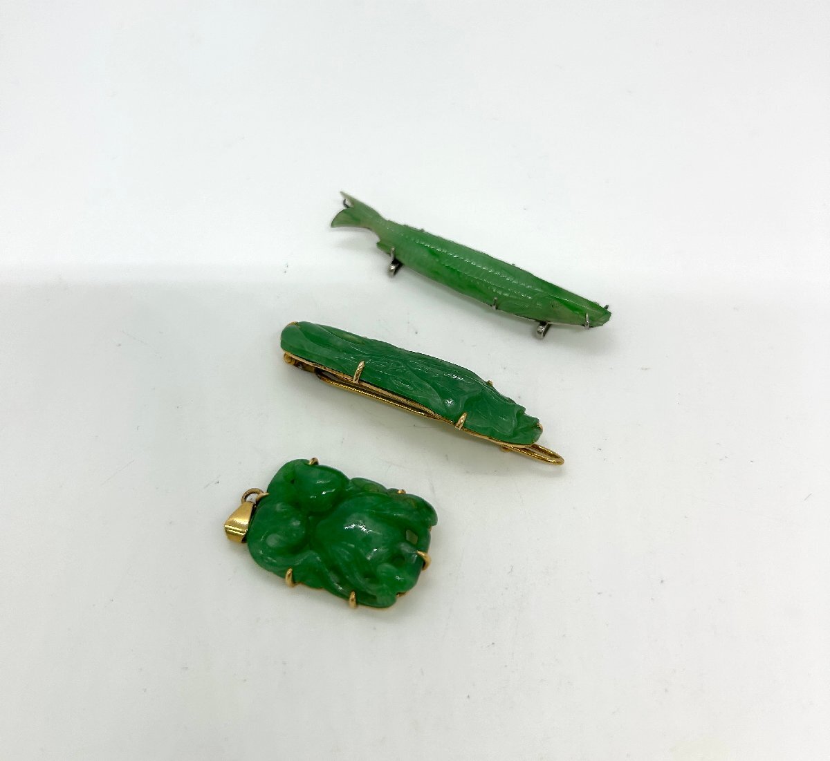 【やや傷や汚れあり】【和の美】 翡翠ブローチ（ K18 ） 翡翠帯留め（ K18 ） 翡翠ペンダントトップ 3点 おまとめ 和装アクセサリー 和装小物 セットの落札情報詳細 - Yahoo ...