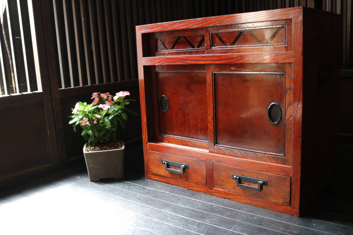 【傷や汚れあり】B128.アンティーク！古民芸！和モダン！古い戸棚会津地方枕茶箪笥欅黒柿明治 #枕箪笥 #帳場箪笥 #古民藝 #古道具の落札情報詳細 - Yahoo!オークション落札価格検索 ...