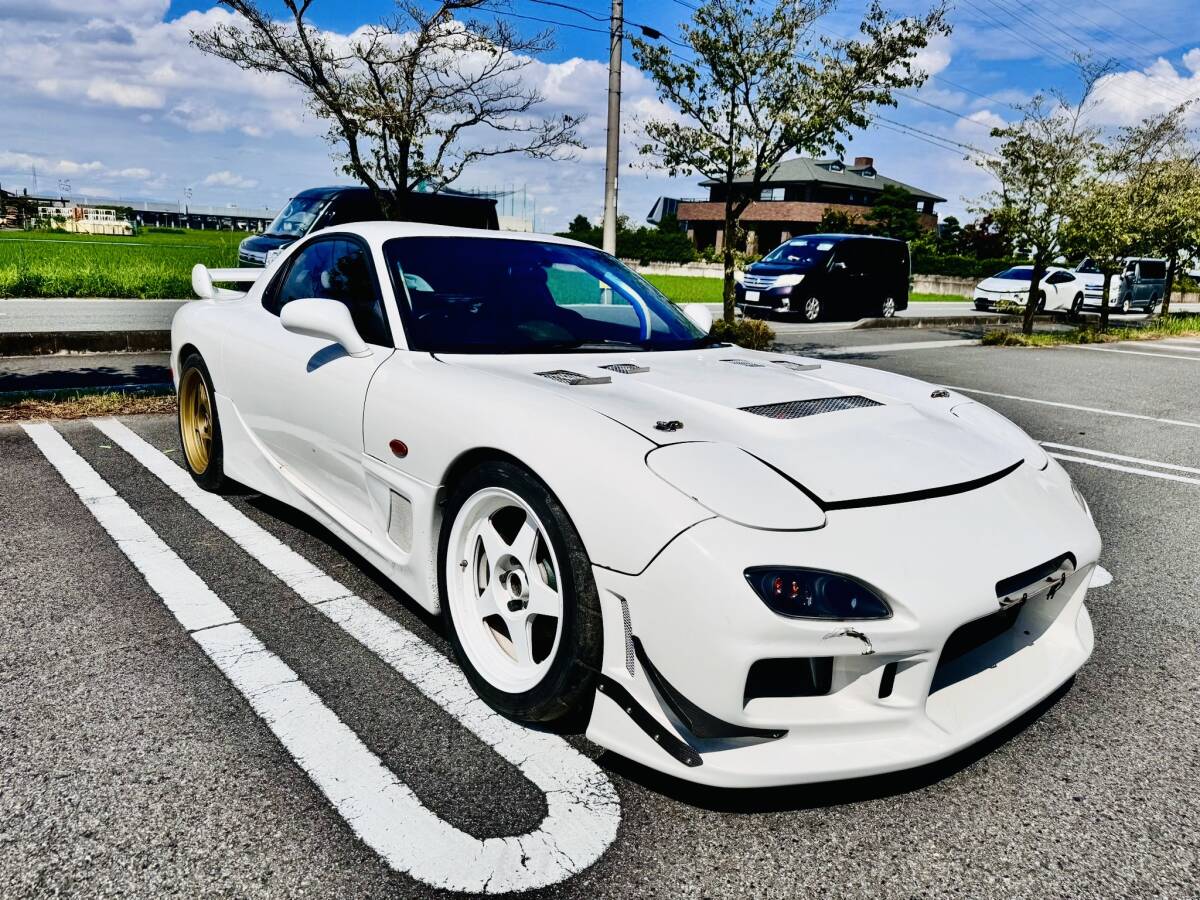 【走行距離 35,000 km】★ マツダ ★ RX7★ FD3S ★ 35000 キロ ★走行距離が非常に少ない★ RS グレード ★ H11年3月★ロータリーエンジン ★0.65x2★の ...