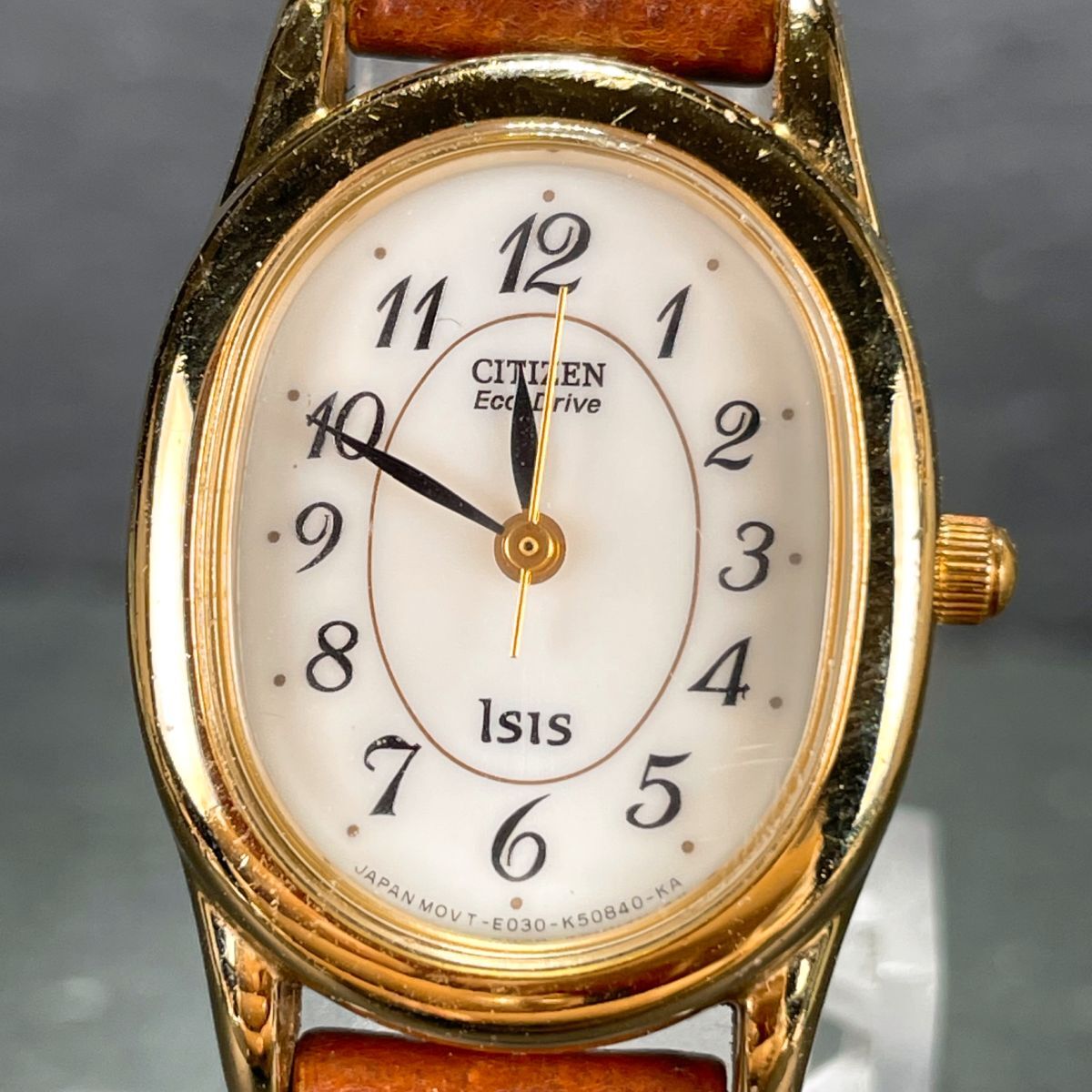 【やや傷や汚れあり】CITIZEN シチズン Eco-Drive エコドライブ ISIS アイシス E030-K16539 腕時計 アナログ ソーラー 3針 レザーベルト ブラウン 動作確認 ...