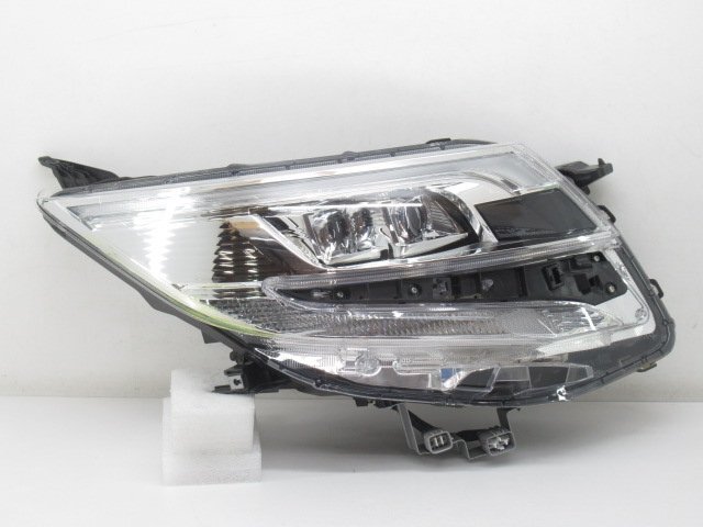 【傷や汚れあり】《売り切り》 ノア X/G HV ハイブリッド ZRR80G ZRR85G ZWR80G 後期 純正 右 ヘッドライト LED 刻印 A 【 ICHIKOH 28-239 ...