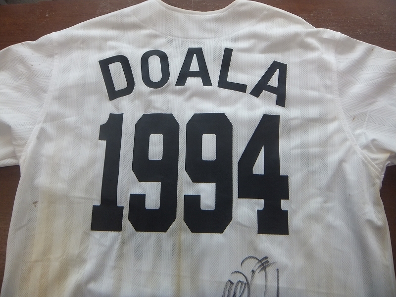 【傷や汚れあり】 FK-8520 中日ドラゴンズ応援ユニフォーム 一球製 1994 doala マスコット 直筆サイン入り ジャンク 20241031 の落札情報詳細 - Yahoo ...