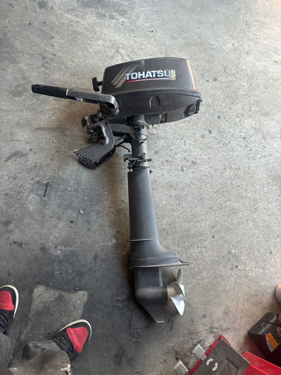 【やや傷や汚れあり】TOHATSU トーハツ 5馬力 2ストローク M5B 369 エンジンの落札情報詳細 - Yahoo!オークション落札 ...