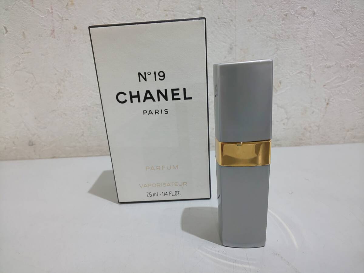 【目立った傷や汚れなし】62918★CHANEL シャネル N°19 NO19 PARFUM パルファム 7.5ml 香水の落札情報詳細 - Yahoo!オークション落札価格検索 オークフリー