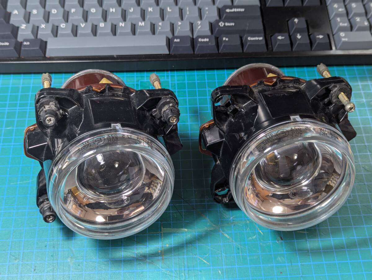 【やや傷や汚れあり】スマートロードスター ロービーム用ヘッドライト Hella製 90mm （欠品部品あり）の落札情報詳細 - Yahoo ...