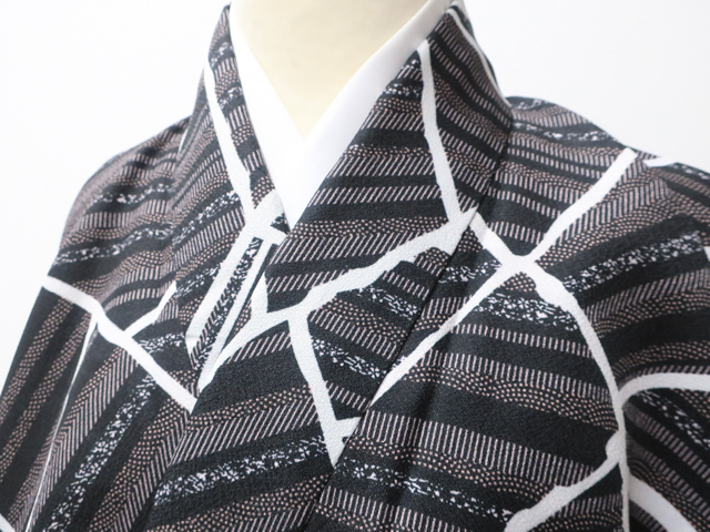 【目立った傷や汚れなし】《京都一輝堂》【着物】小紋 洗える着物 抽象柄 身丈約168cm 裄丈約67.5cm 24z-5254の落札情報詳細 - Yahoo!オークション落札価格検索 オークフリー