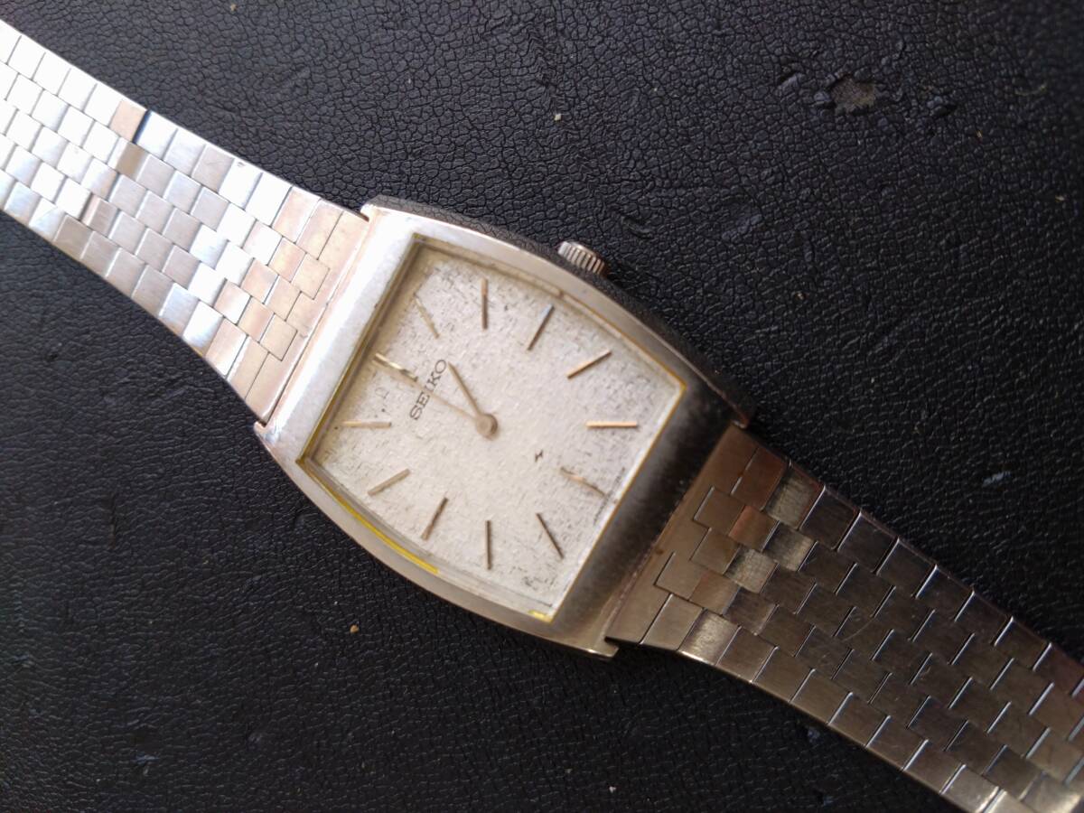 【やや傷や汚れあり】A2852 セイコー 手巻き式 シャリオ 2220-3420 稼働品 付属品なし 現状品の落札情報詳細 - Yahoo!オークション落札価格検索 オークフリー