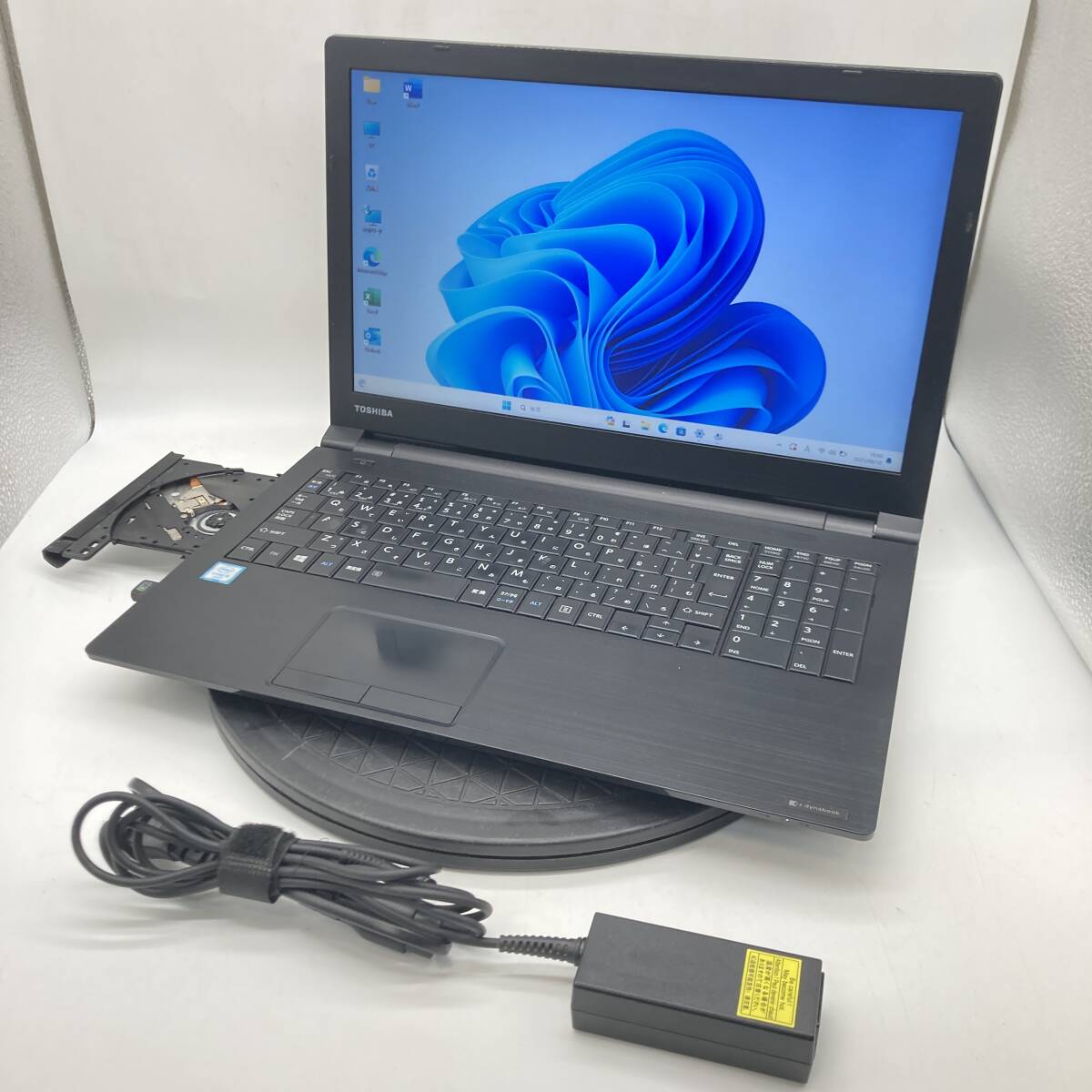 【傷や汚れあり】【処分価格】東芝 dynabook B55/B CPU Core i5 6200U RAM4GB SSD128GB 15.6型 ...