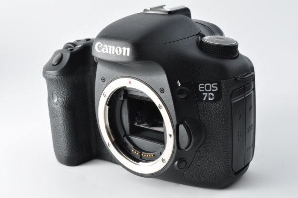 【目立った傷や汚れなし】キヤノン Canon EOS 7D 手ぶれ補正付ダブルレンズセット《元箱付》 #J708-024-0822の落札情報詳細 - Yahoo!オークション落札価格検索 オークフリー