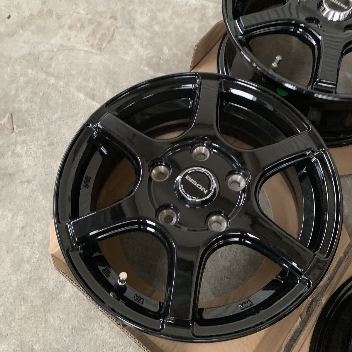 【未使用】《BISON BN-04》14×5J+45 114.3/5H JWL-T バイソン 4本セット トヨタ タウンエース ライトエース メタリックブラック 14インチ の落札情報詳細 ...
