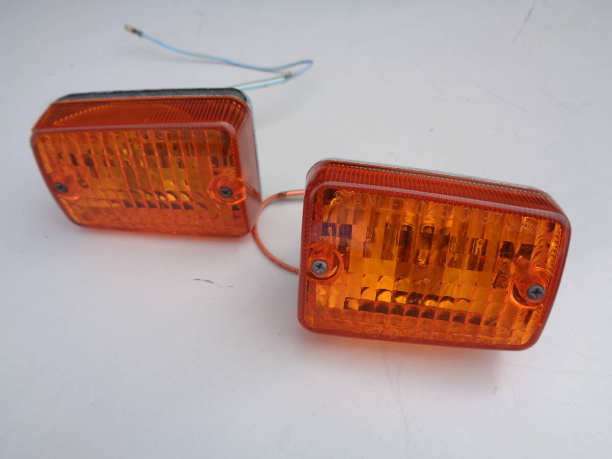 ★カブ50/70/90カスタム ★ AA01/C70セル付きカスタム ★純正フロントウインカー左右 33400-GT0-700 33450 ...