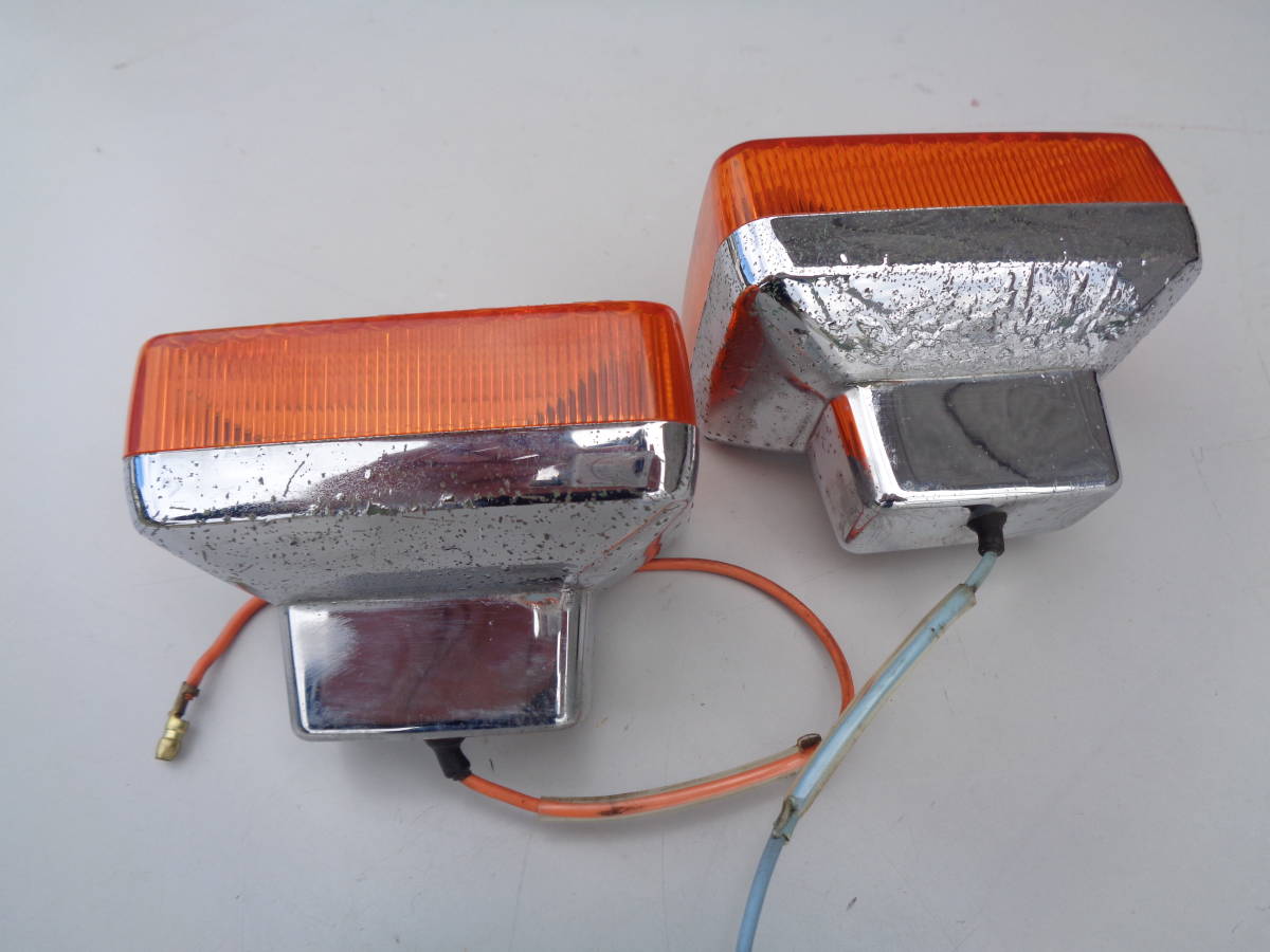 ★カブ50/70/90カスタム ★ AA01/C70セル付きカスタム ★純正フロントウインカー左右 33400-GT0-700 33450 ...