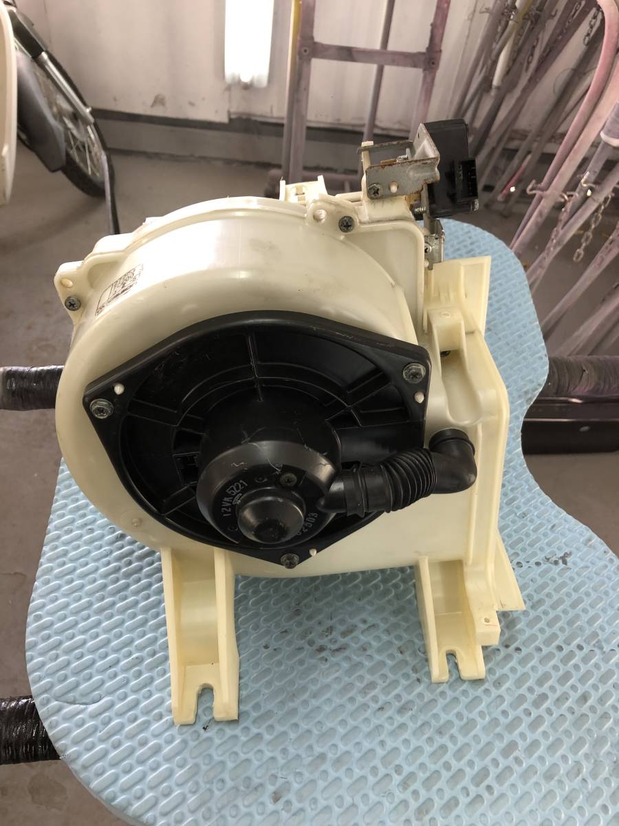 スカイライン EーECR33 R33 エアコン ブロアファン ブロアモーター ユニット ボックス コア ケース 純正の落札情報詳細 ...