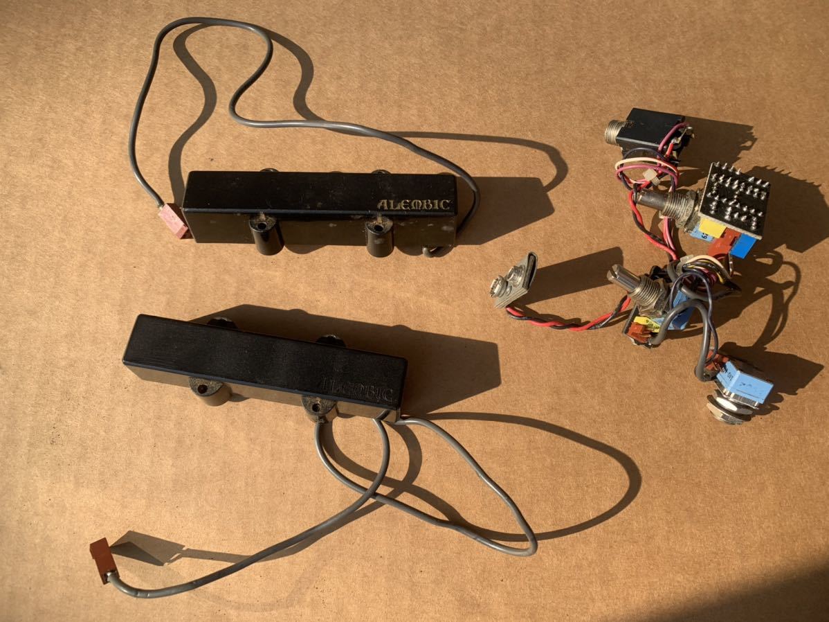 保証期間あり ALEMBIC Power Supply アレンビック パワーサプライ 専用5PINケーブル付属 DS-5 DS5 の落札情報 ...