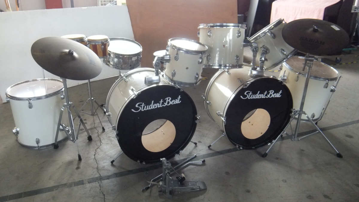 ★＜東京都西多摩郡瑞穂町 直接引取のみ＞ Student Beat ドラムセット パーカス ボンゴ SABIAN BB CRASH ...