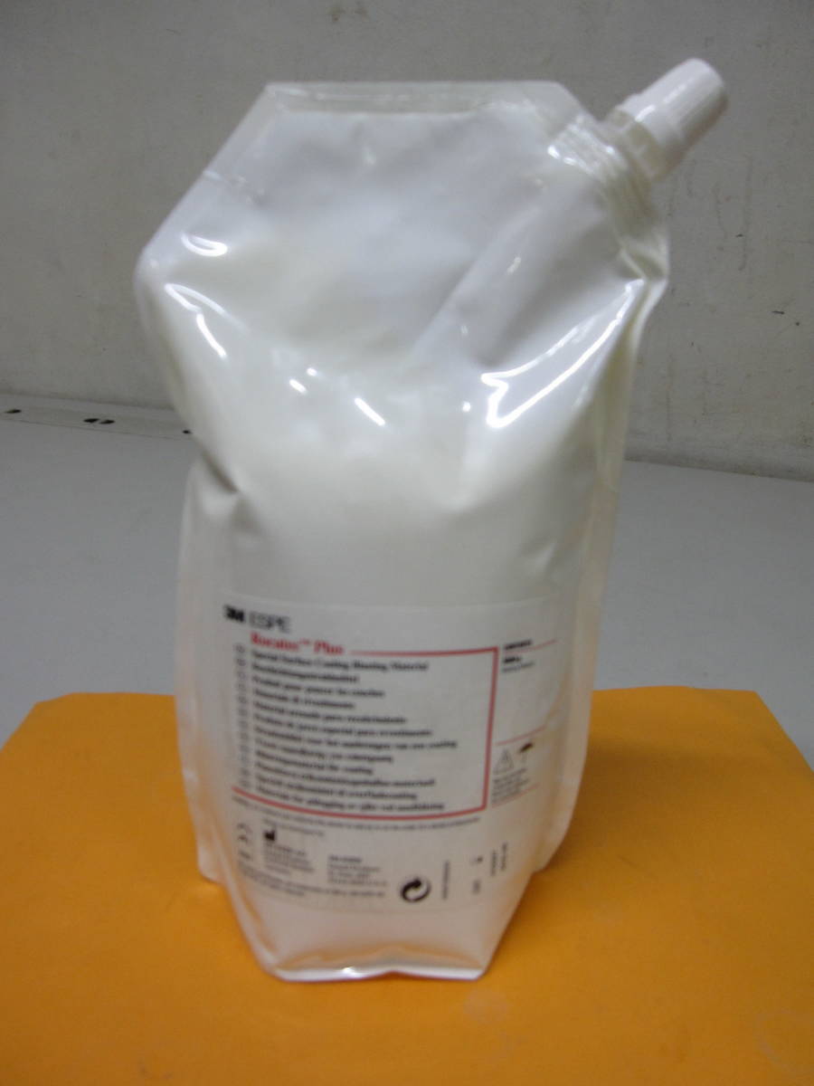 【新品】[歯科用]3M ESPE Rocatec Plus ロカテック プラス サンド 3000g/3kg 歯科技工 表面処理用装置用 サンド ...