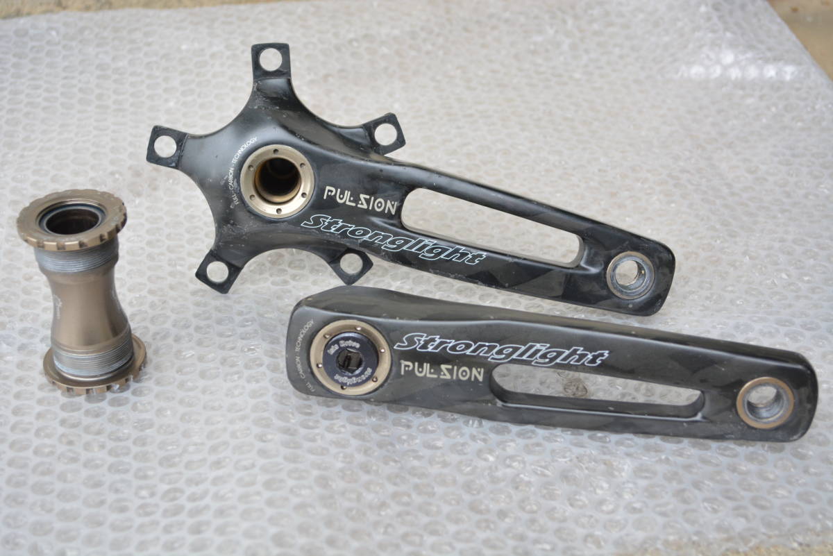 【傷や汚れあり】【軽量392g】STRONGLIGHT PULSION カーボンクランク 専用BBセット PCD110 170mm ヒル ...
