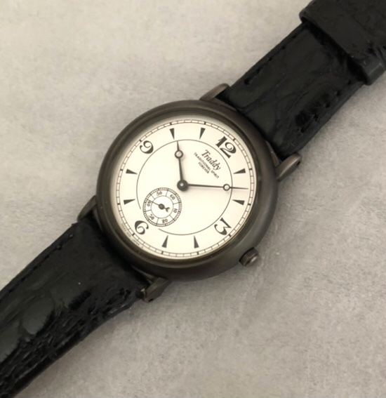 【未使用に近い】CASIO Traddy 日本製 クラシカル デザイン MV スモールセコンド ANTIQUE デザイン ビジネス ...